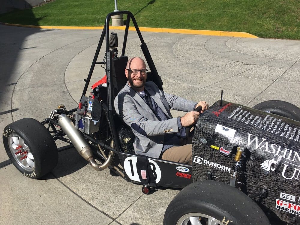 From Classroom to Real World. Helping Engineers Grow.