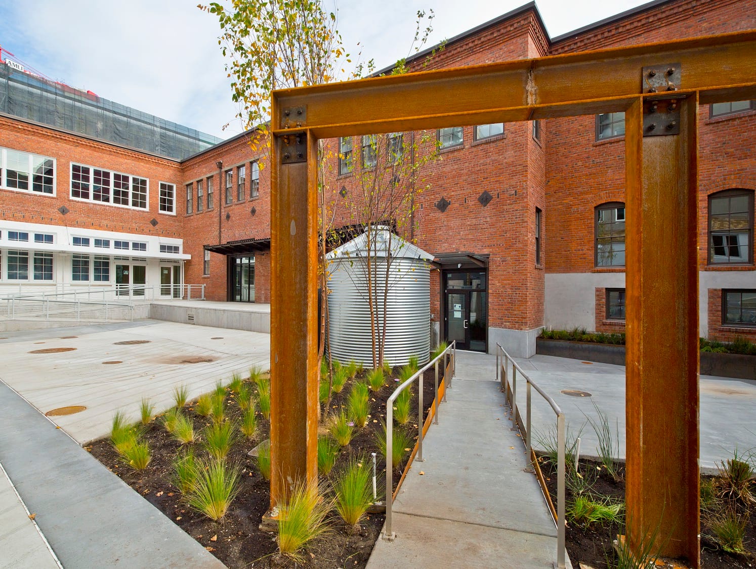 Stack House S081033 01 N91 Cistern Rain Garden Steel Structure
