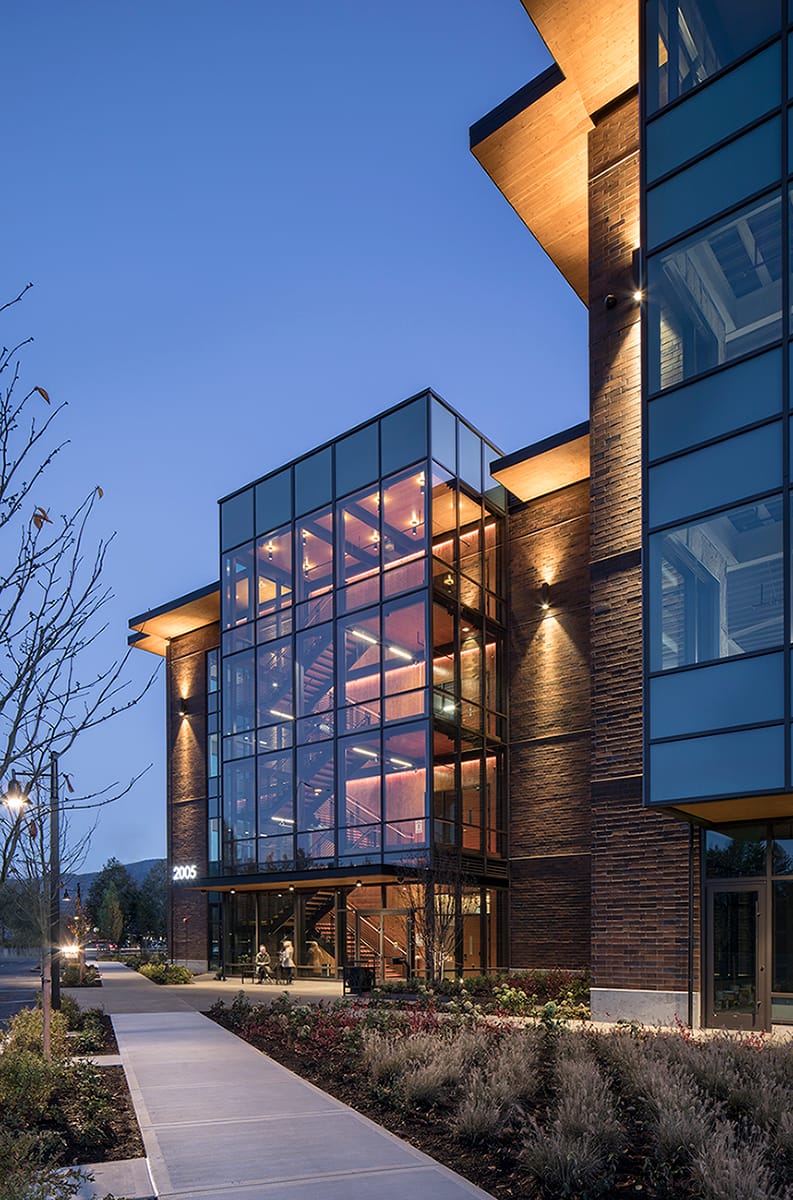 2005 Poplar S180722 01 N15 Exterior Building Dusk Stair Portrait