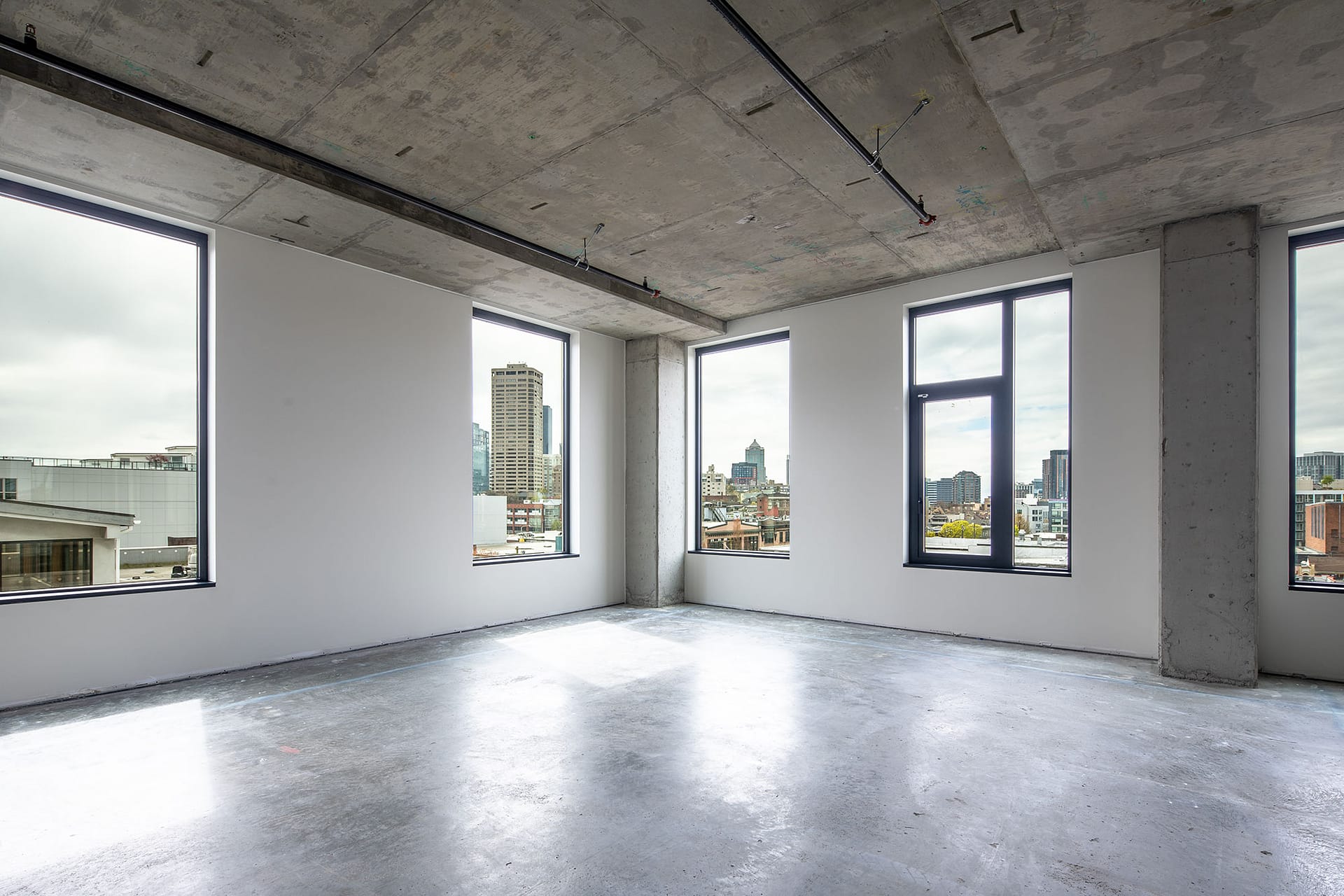 Kelly Springfield S140169 02 N50 Polished Concrete Floor City ...